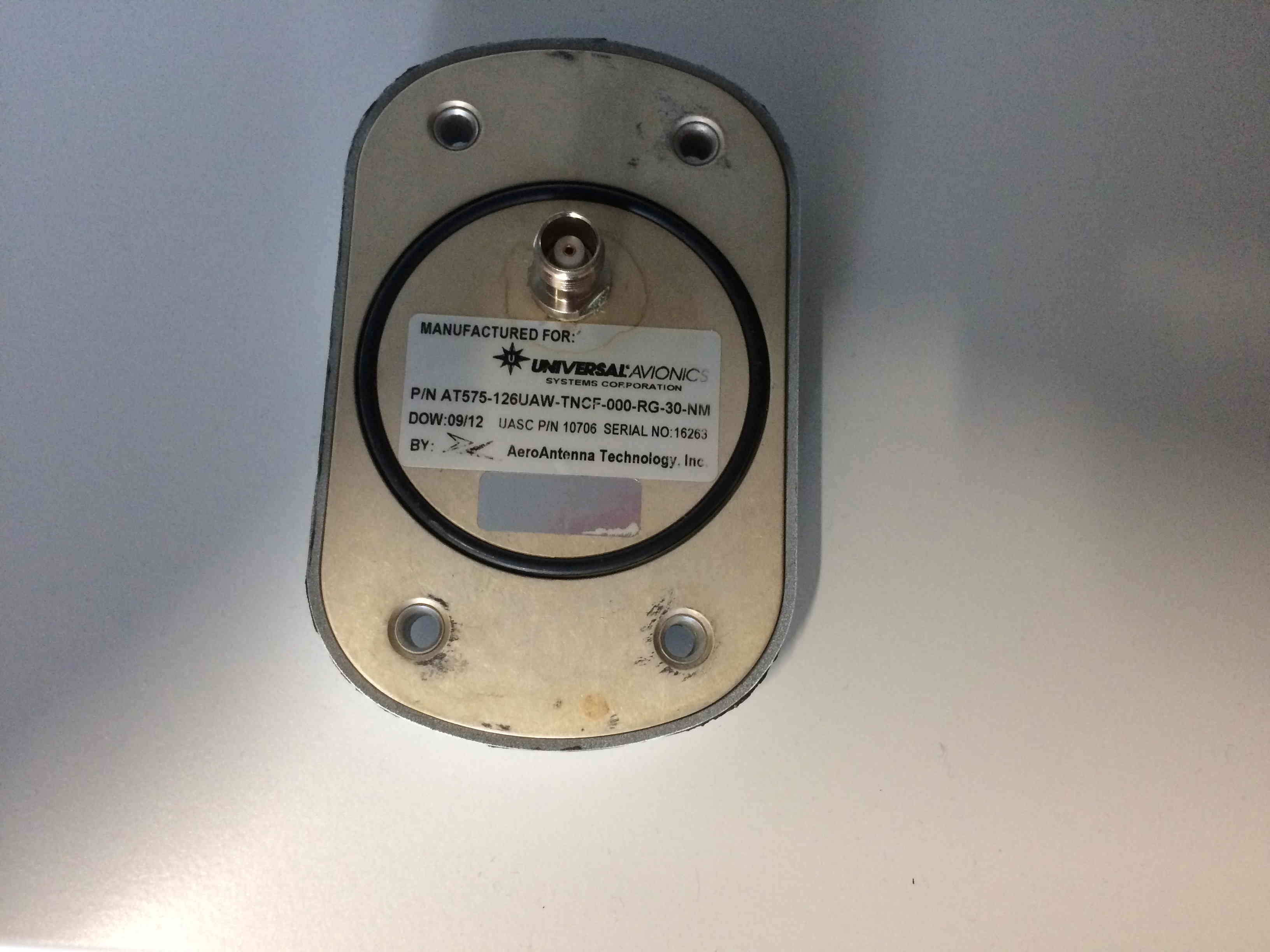 Second hand,Used GPS,UNIVERSAL AVIONICS,AT575-126W-TNCF-000-RG-30-NM